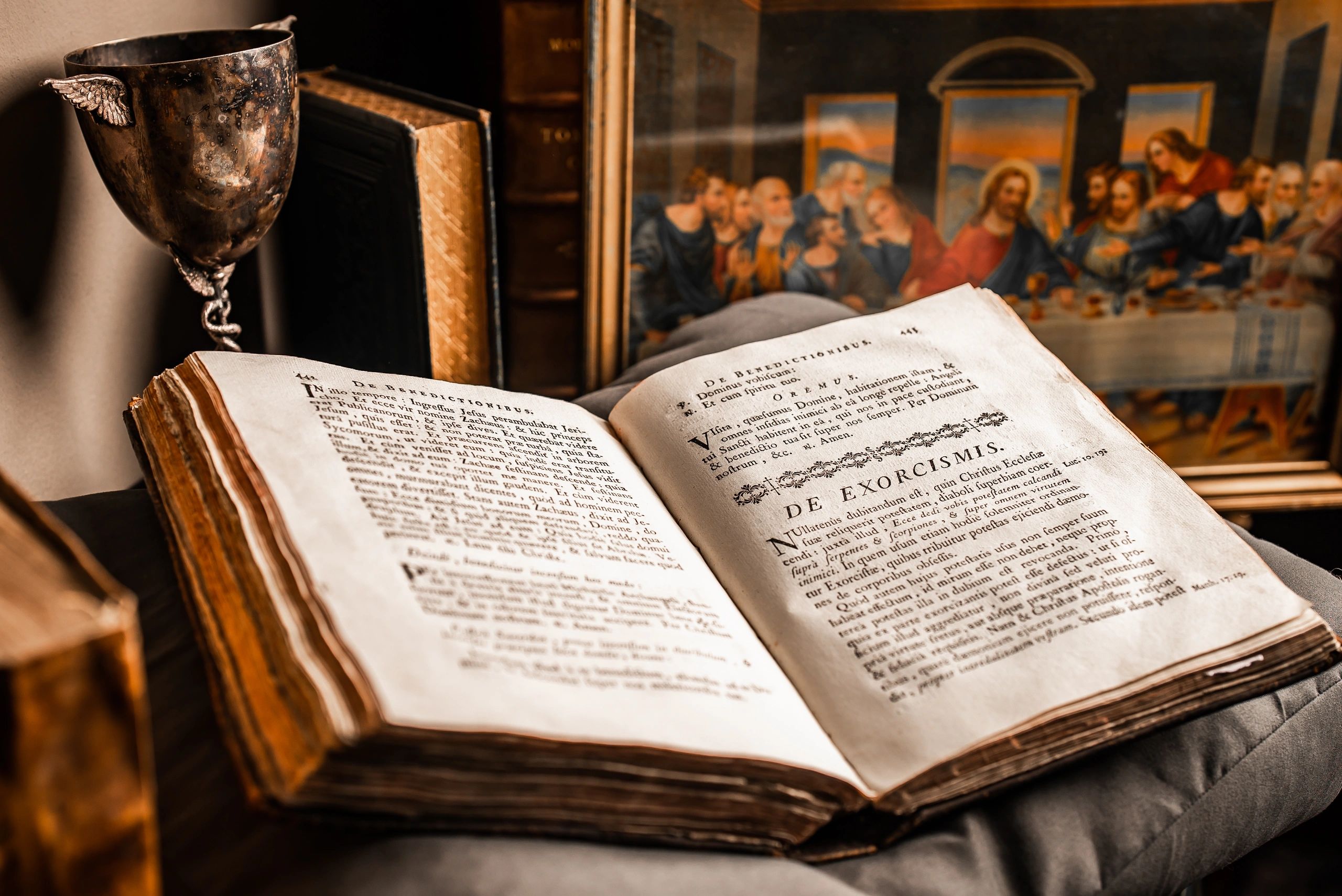 Desert Wind Rare Books